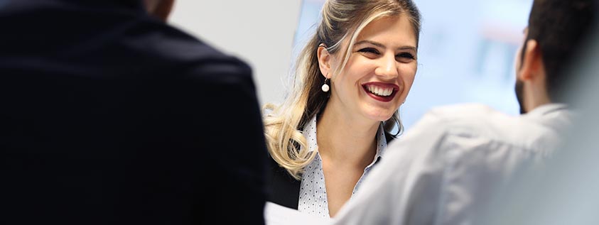 Job Interview Tips: How to Make a Good First Impression at an Interview ...